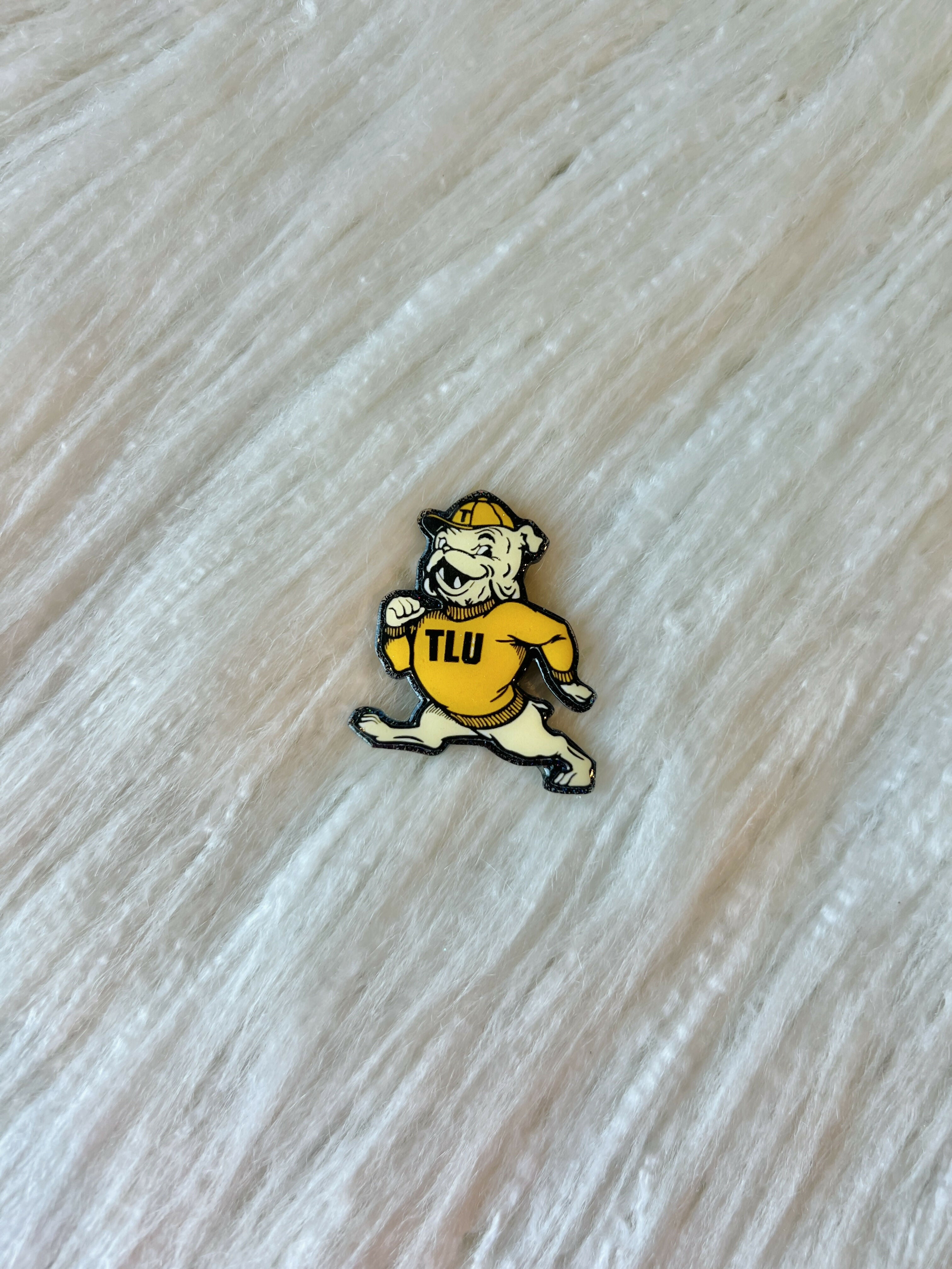 Throwback Bulldog Badge Topper – The Varsity Vault